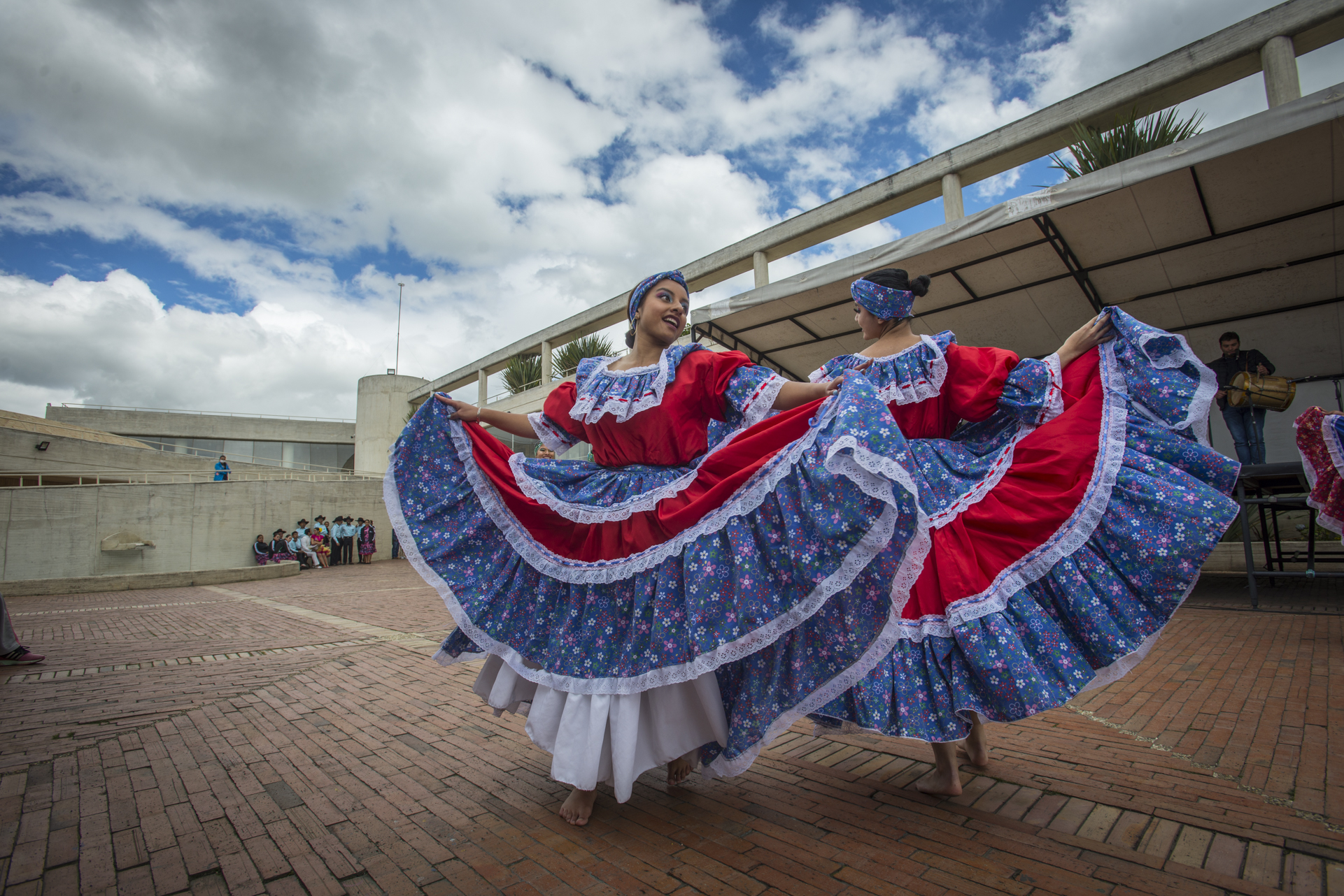 VII Festival Ciudad de Folclor - CDC El Porvenir. | Instituto Distrital ...
